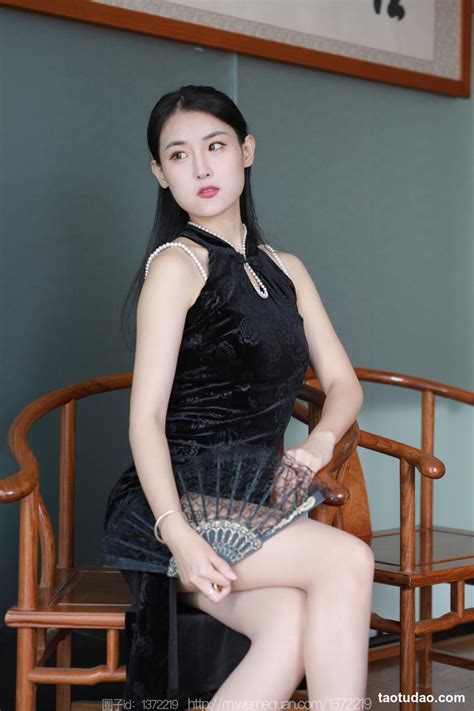 [iess异思趣向] 2023 04 20 丝享家 1427 小宝《倾国倾城》[89p 93 7m] 套图岛