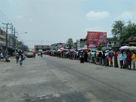 မြဝတီအမှတ် ၁ တံတား ယနေ့ပြန်လည်ဖွင့်လှစ်လိုက်ပြီး ဖြတ်သန်းသွားလာလိုသူ အလွန်များပြားနေ
