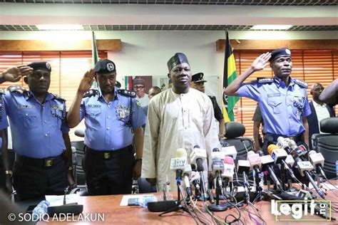 Just In Ibrahim Idris Officially Hands Over To Igp Adamu Legitng