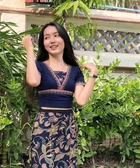 သီတင်းကျွတ်ကန်တော့ဖို့ သဘာဝ Online Shopping