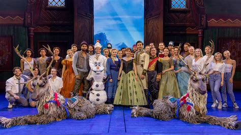 Frozen Musicalsterren Herkennen Zich In Anna En Elsa Ben Net Zon