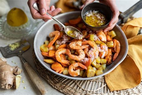 Recette Poêlée de crevettes et sauce vierge au citron ail et gingembre