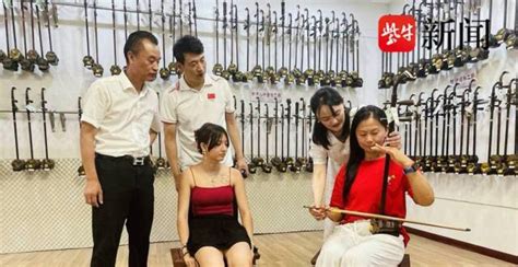 “中国寻根之旅”夏令营走进丹阳，30名华裔青少年研学“赵氏二胡”腾讯新闻
