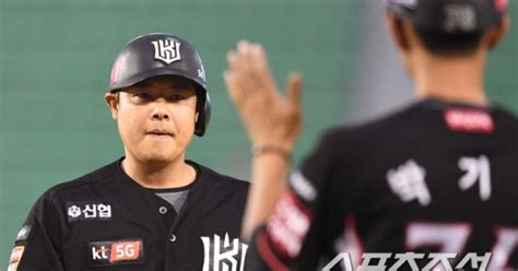 극과 극 차가운 Fa 시장 Vs 뜨거운 트레이드 시장