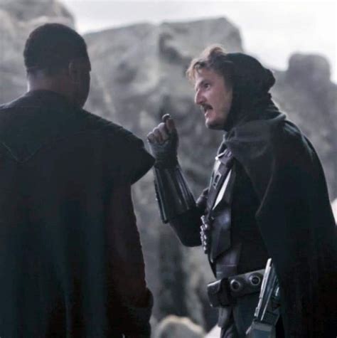 Pedro Pascal The Mandalorian Behind The Scenes Photos Pedro Pascal