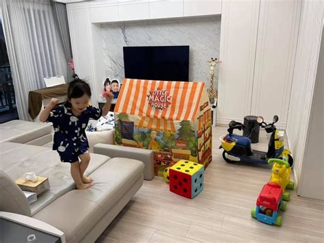 嚴立婷在家帶娃11天「崩潰慘況曝光」！ 客廳飲料灑一地：不忍睹 Ettoday星光雲 Ettoday新聞雲