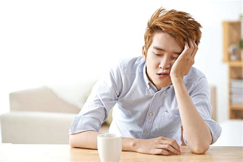 몸에서 열날 때는 엎드려서 졸지 마라 유머 게시판