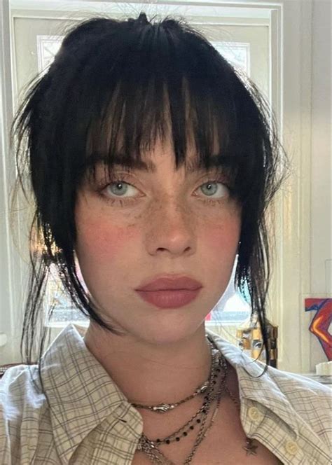 Pin By Lorren Rahn On Billie Eilish In 2023 Beautiful Black Hair Hair Cuts Hair Looks