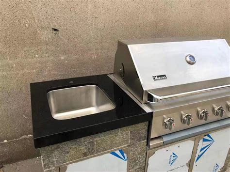 Customized Modern Outdoor Marble Top Gas Bbq Grills With Wheels Meloni