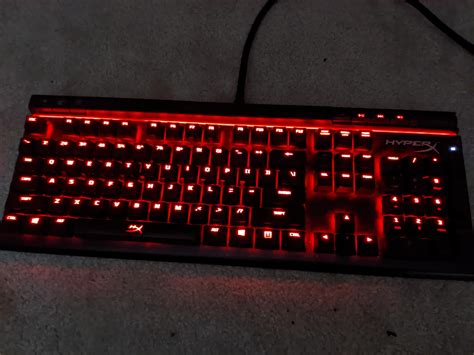 My HyperX Alloy Elite Doesn T Light Up In Some Places Any Fixes The Keyboard Has Been On My