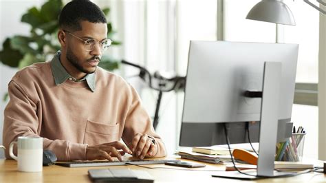 What Do Upstream And Downstream Usb Ports Mean On A Monitor