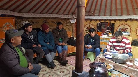 СУМЫН ИТХ ЫН ТӨЛӨӨЛӨГЧИД ТОЙРОГТОО АЖИЛЛАЛАА