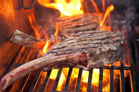 Meat With Bone In The Middle At Douglas Nunez Blog