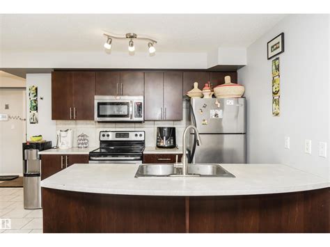 For Sale 107 10118 106 Av Nw Edmonton Alberta T5h0b8 E4478619