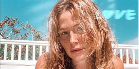 Poppy Montgomery Reef Break Envoie Plein Damour à Ses Fans Avec Une