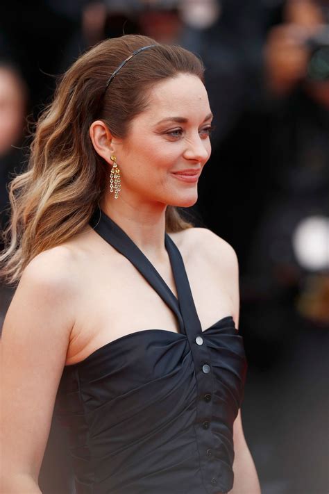 Marion Cotillard 2020 Marion Cotillard Covers Vogue Paris April 2020