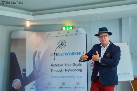 wojtek kolodziejczak on linkedin networking socialmedia business