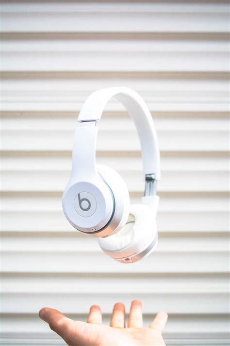 Wireless Vs Bluetooth Headphones Difference And Comparison