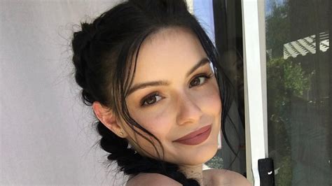 Ariel Winter Hits Back At Plastic Surgery Accusations On Instagram