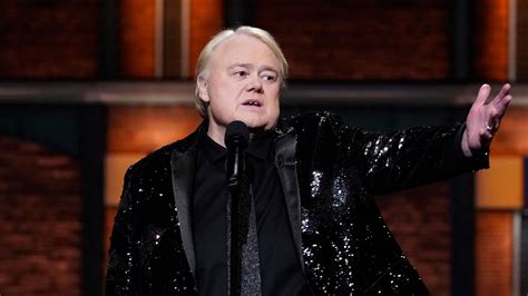 Watch Late Night With Seth Meyers Highlight Louie Anderson Stand Up