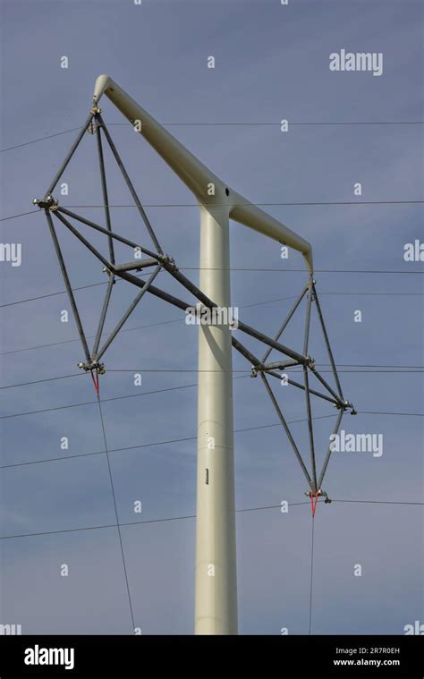 Cable Pulling Construction Hi Res Stock Photography And Images Alamy