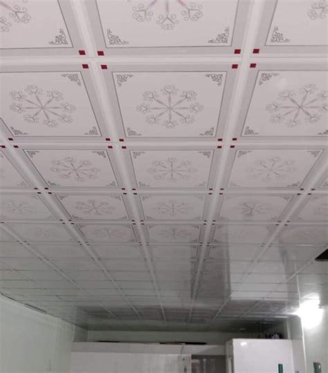 Thi công trần la phông nhựa giá rẻ Bình Dương