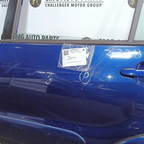 Left Rear Doorsliding Rav4 Toyota 2002