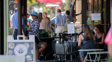 Pensacola Passes Ordinance Prohibiting Blocking Sidewalks