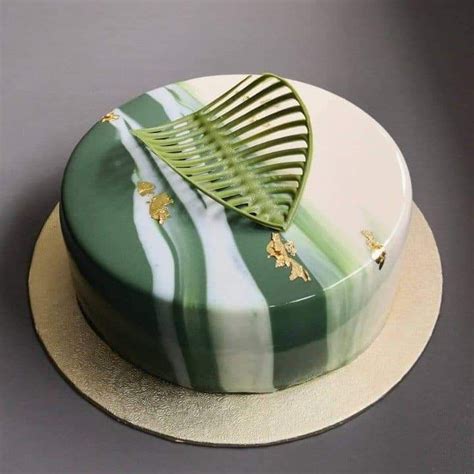 Pin On حلويات عصريه 💖 Mirror Cake Cake Decorating Videos Mousse