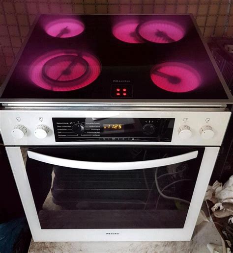 Miele Backofen Und Ceranfeld 60cm Breit In München Sendling Herd