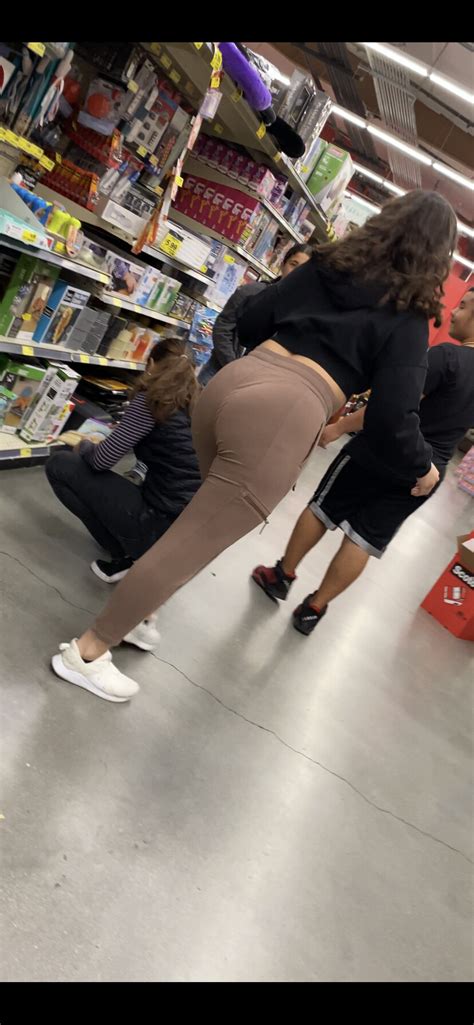 Vtl Bending Over 🍑 Videos Now Added Spandex Leggings And Yoga