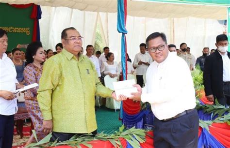 នាយឧត្តមសេនីយ៍ ហីុង ប៊ុនហៀង បានថ្កោលទោសយ៉ាងដាច់អហង្ការចំពោះ ជនក្បត់ជាតិ៣ជំនាន់ សម រង្ស៉ី