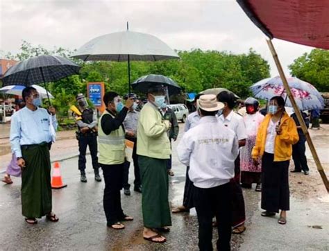 မွန်ပြည်နယ် လမိုင်းမြို့ ဘေးလမိုင်းကျေးရွာအုပ်စု ရေး သံဖြူဇရပ် ကားလမ်းအဝင် အထွက်၌ ကိုဗစ် ၁၉