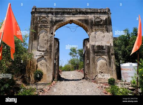 2 April 2023 Bhadurgad Dharmaveer Gad Ruins Of Bahadur Khan S
