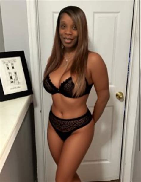 Slut Alberta Green Naked Home ShesFreaky