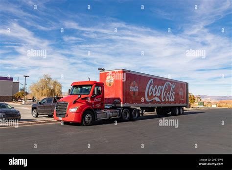 A picture of a Coca-Cola truck Stock Photo - Alamy
