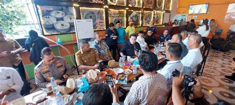 Bertemu Tokoh Sumbar Erick Thohir Singgung Pembangunan Tol Sumbar