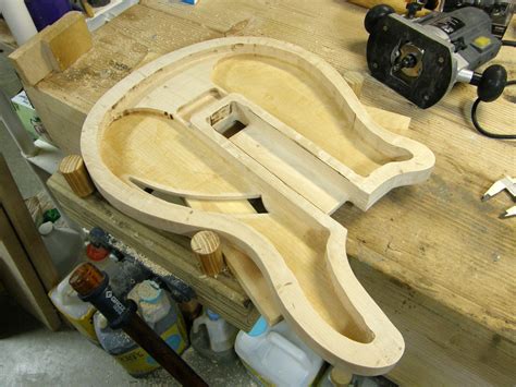 Rickenbacker 4005 Copy Page 6