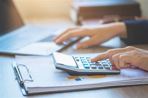 Marketing Finance Accounting Planning Team Female Accountant Using Laptop Calculator And