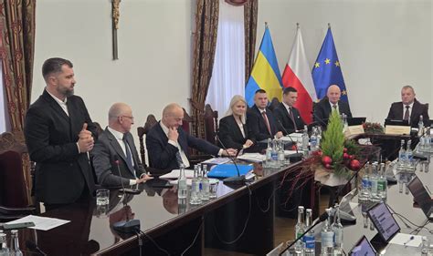 Podziękowanie Dla Mateusza Salwy Podczas Sesji Rady Miejskiej W