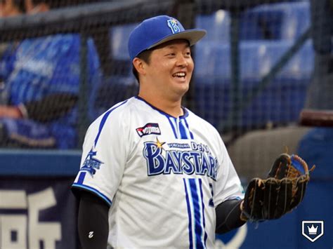 Denaが4点差追いつき7回に勝ち越し！4番・牧秀悟が2打席連続となるタイムリー二塁打でガッツポーズ 2023年8月8日掲載