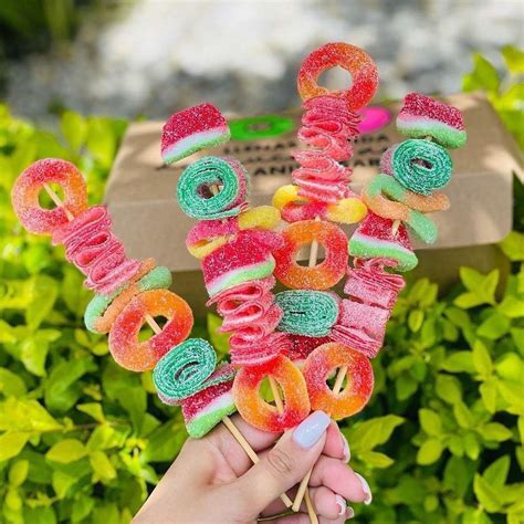 Candy Box Guate 🍭 Sweet Palettes 🍭 Pinchos De Gomitas
