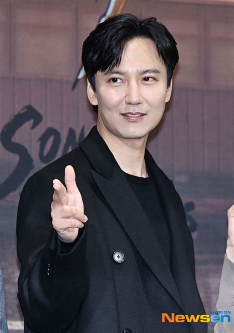 김남길 카리스마 ‘이윤 포토엔hd 손에 잡히는 뉴스 눈에 보이는 뉴스 뉴스엔