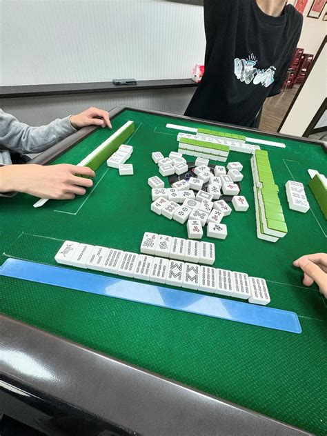 台麻清一色 剛聽而已對家打6索我喊等 上家直接摸牌然後打五索 我胡6索被喊包 怎解