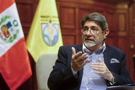 Carlos Canales “el Puente Que Une Miraflores Con Barranco Podría