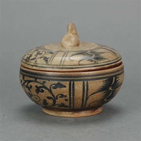 Antique 1516c Annamese Porcelain Jar Flowers Vietnam Porcelain South East Asia Shangrila Antique