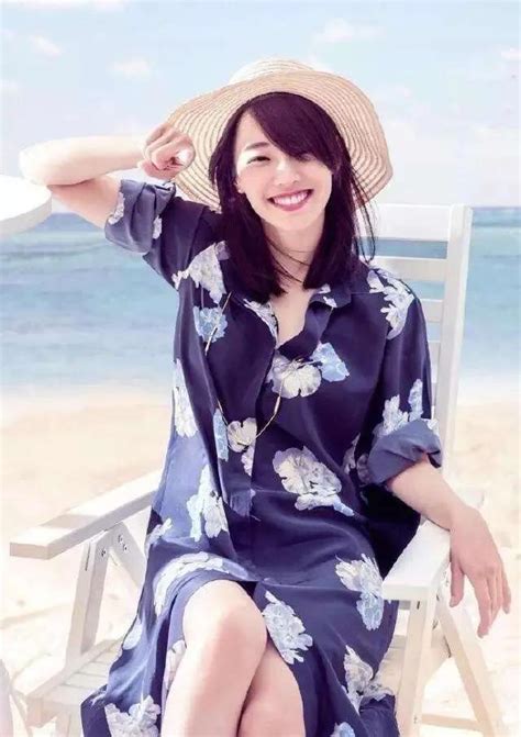陳羽凡送兒子上學，前妻白百何現身，這是要複合？ 每日頭條