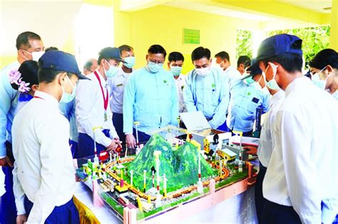 အိန္ဒိယနိုင်ငံ၏ အကူအညီဖြင့် မုံရွာနှင့် သထုံတို့တွင် စက်မှုသင်တန်းကျောင
