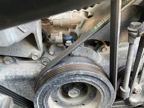 Замена датчика положения коленчатого вала Subaru Legacy B4 — Subaru B4 Bl 2 л 2004 года