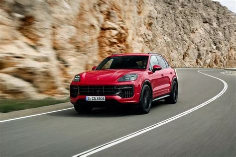 포르쉐 카이엔 Gts 2025년형 부분변경 모델로 공개 네이트뷰